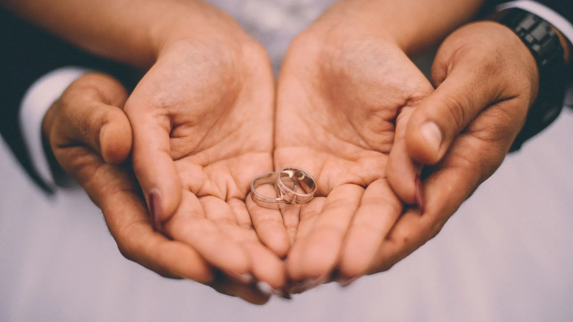 Rocznice ślubu. Co oznaczają ich nazwy? | Auroria