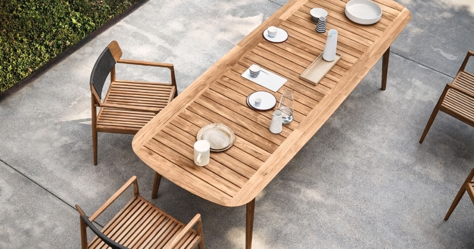 Patio Tips: How to Protect Your Outdoor Furniture | AuthenTEAK