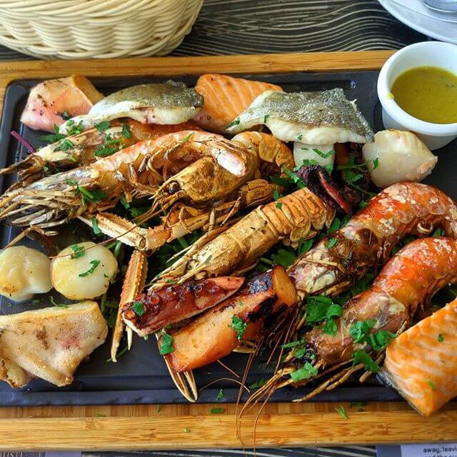 Puesta Oyster Bar And Grill, Agios Tychonas Touristiki, Limassol ...