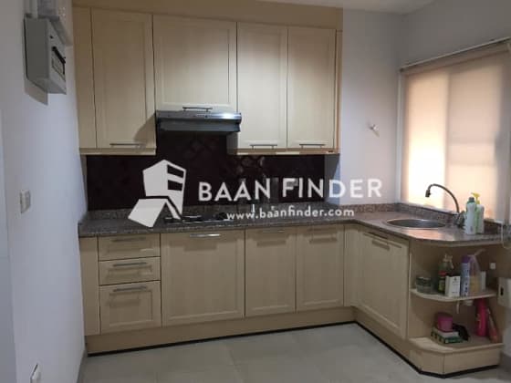 ราคาพิเศษขายทาวน์โฮม 3 ชั้น บ้านกลางเมือง BTS ศรีลาซาล ,BTS บางนา ,เล่น ...