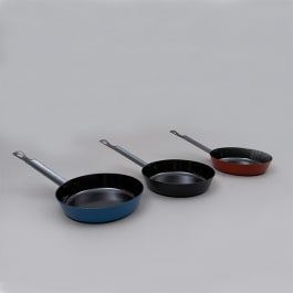 Mini-Pfanne aus Emaille — Fabrikat