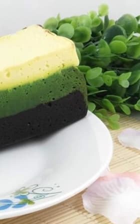 Belacan Lumut Cheese Kek Lapis - Birthday Cake Kuching