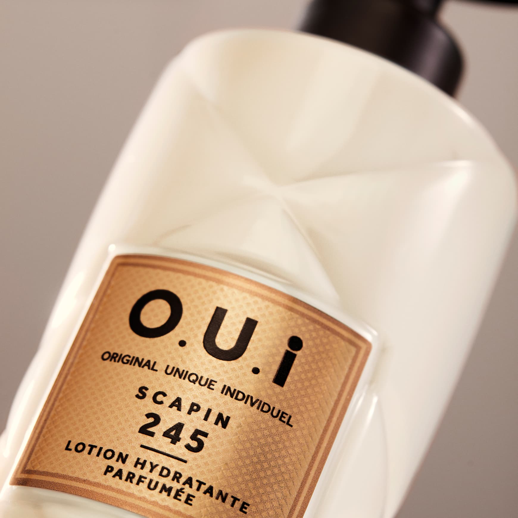 O.U.i Loção Hidratante Desodorante Corporal Scapin 245 400ml | O.U.i