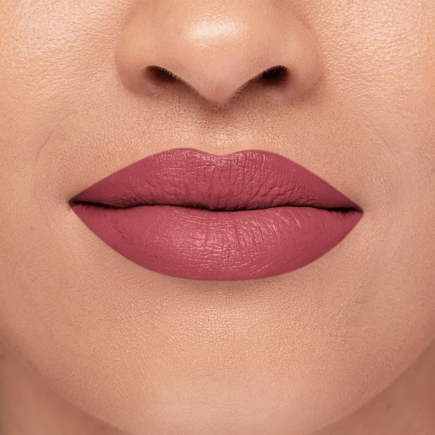 Combo Chique e Incomparável: Batom Malva 3,4g + Case Rosa | Eudora