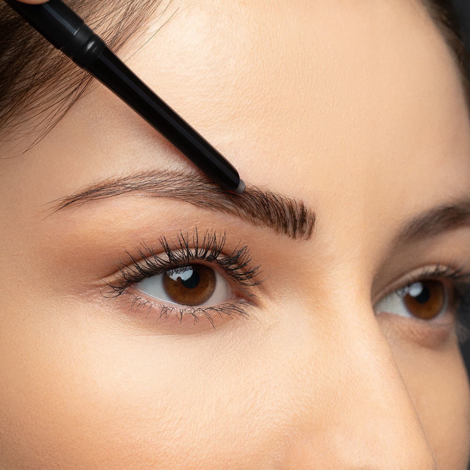Lapiseira Retrátil Para Sobrancelhas Marrom Escuro Glam Definição ...