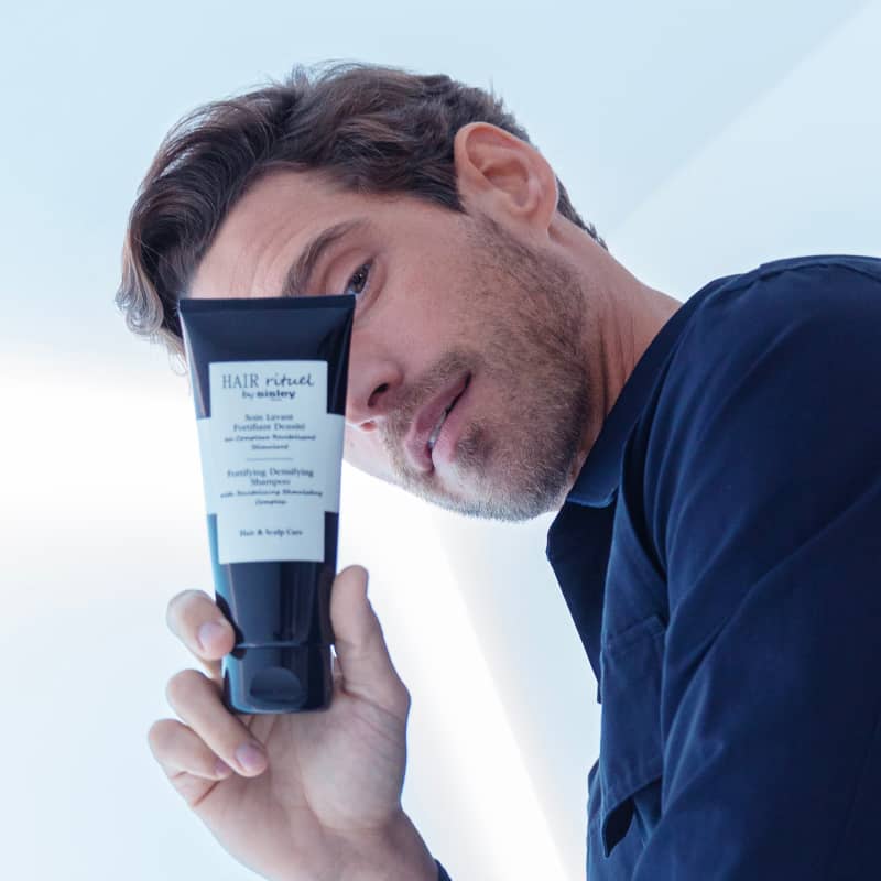 Sisley Paris Hair Rituel Revitalizing Fortifying Shampoo | Beleza na Web