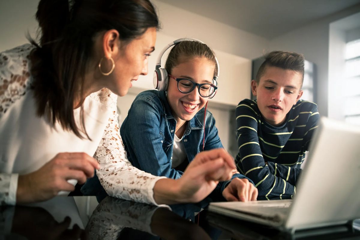 Online Classes for Kids & Teens | Berlitz Augsburg