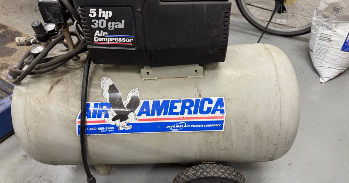 Air America 5hp 30 gal Air Compressor - BidCorp Auctions
