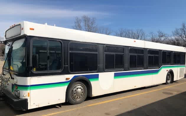 TOW OUT-#551-2001 New Flyer D40LF, LG. Bus, Miles; 759,058, Offsite ...