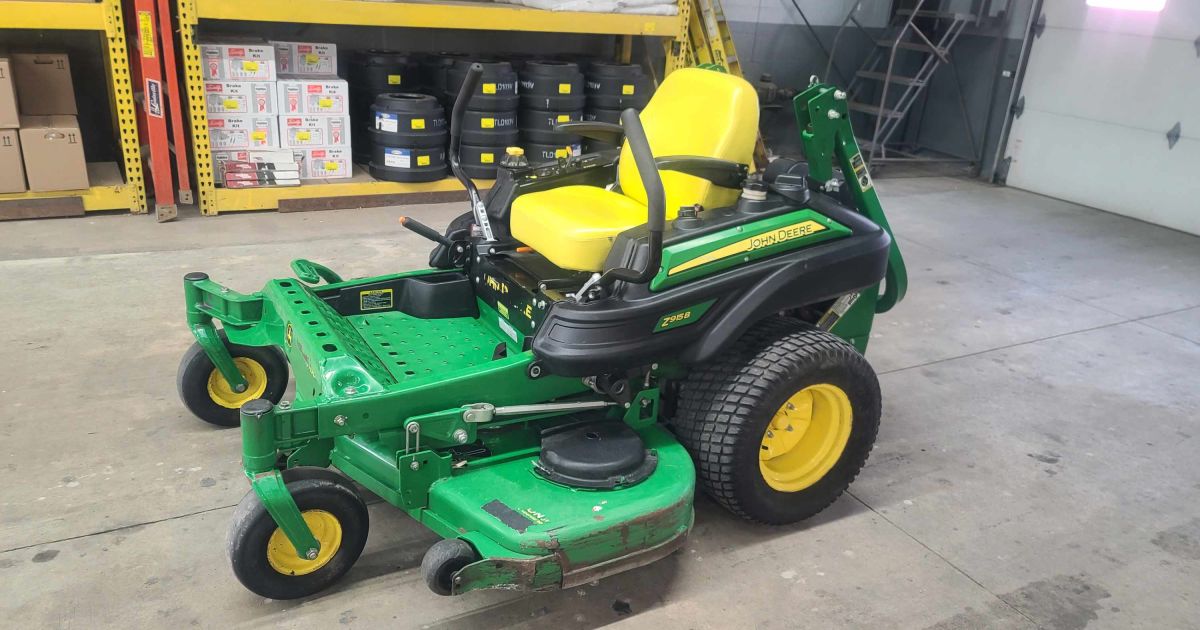 2016 John Deere Z915B 60", 1037hrs - BidCorp Auctions