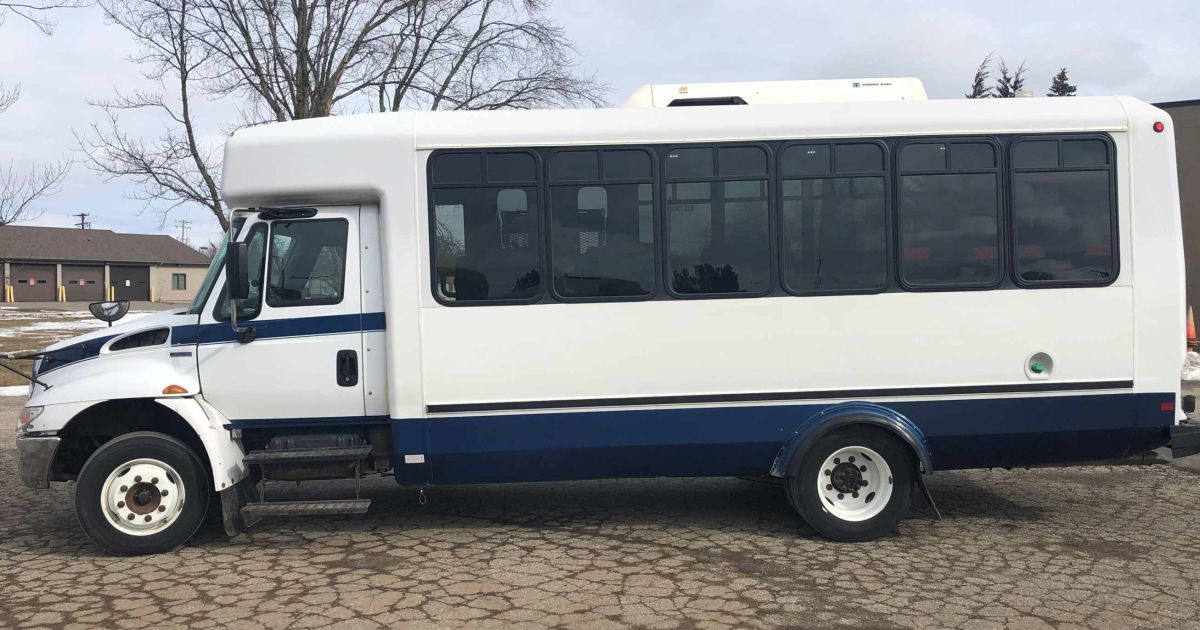 #32-2011 International Eldorado Bus, Miles; 280,839, Offsite; Bad Axe ...