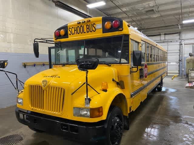 #41-2004 International 3000 Series Bus, Miles:214,922, Offsite; Ionia ...