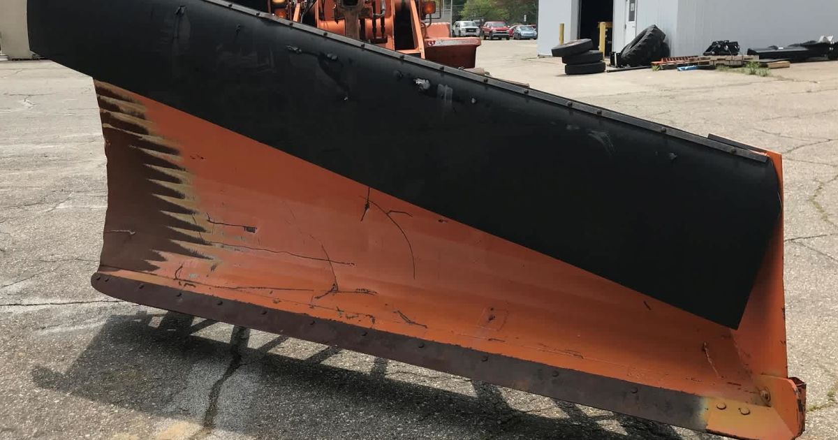 #57-0123 – 1981 Frink front snowplow, Offsite; Paw Paw, Mi. 49079 ...