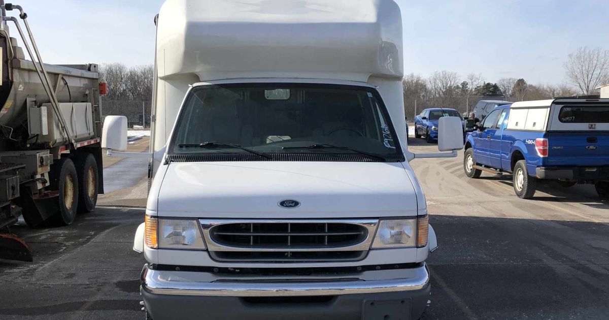 1999 Ford E450 RWD Mobile Lab/Bus 65,863 Miles #F9266 - BidCorp Auctions