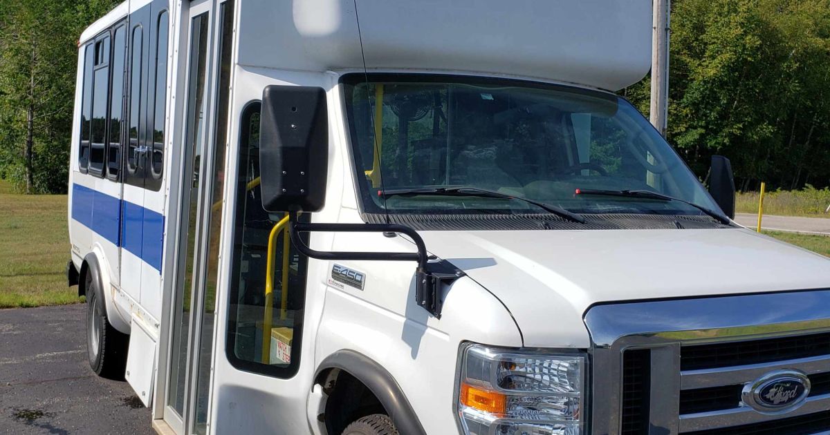 Tow-out 2009 Bus-Light Duty-Cutaway El Dorado National - BidCorp Auctions