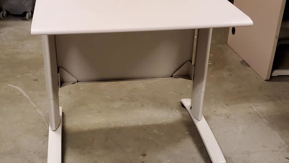 One Person Desk - BidCorp Auctions