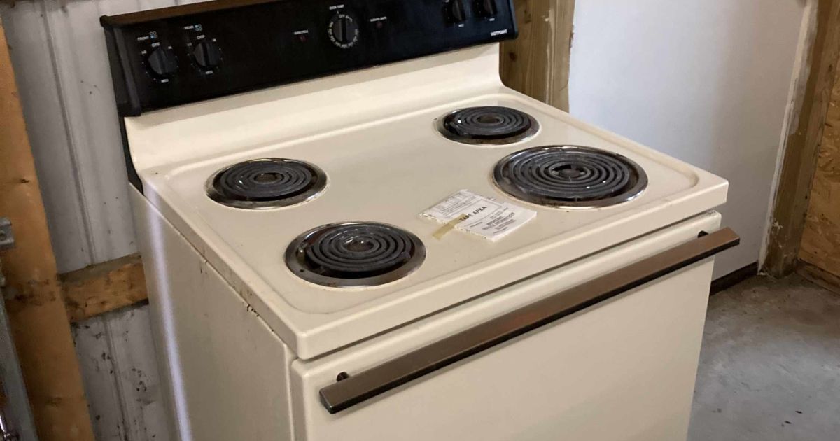 Hotpoint Range - BidCorp Auctions