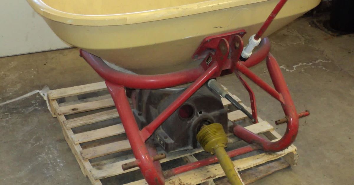 Grass Seeder/Spreader Offsite: Howell, MI - BidCorp Auctions