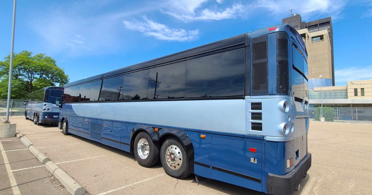 #0137-2016 MCI D4505 Motorcoach Bus, Miles; 528,653, Offsite, Detroit ...
