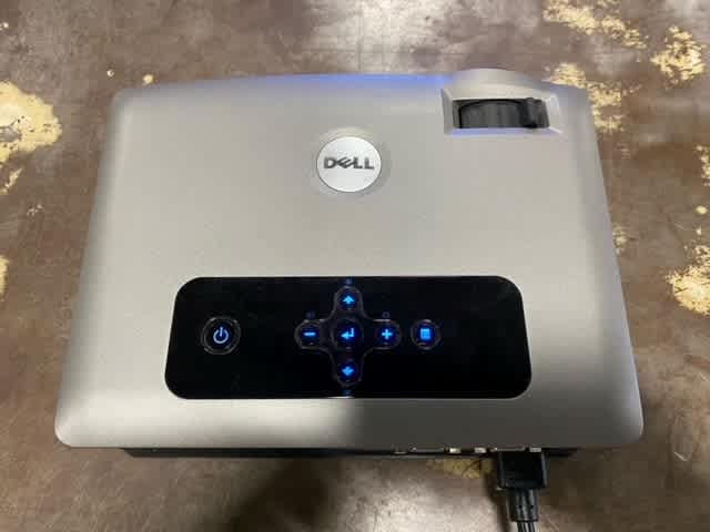 Dell 2400MP Projector - BidCorp Auctions