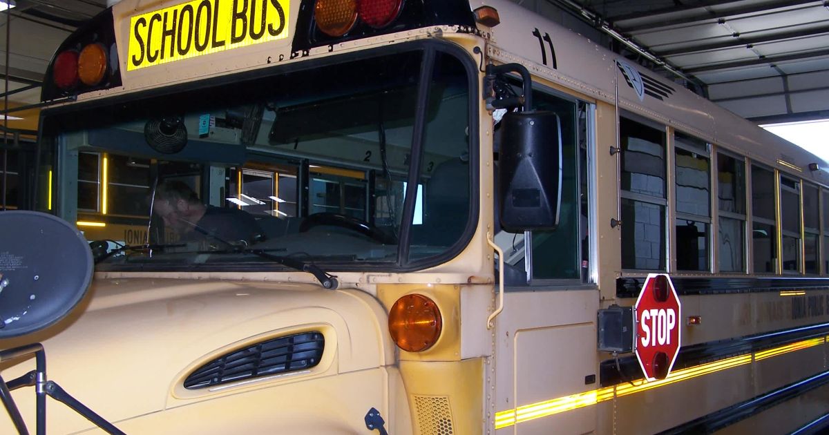2009 International 77 Passenger Bus Offsite: Ionia, MI - BidCorp Auctions
