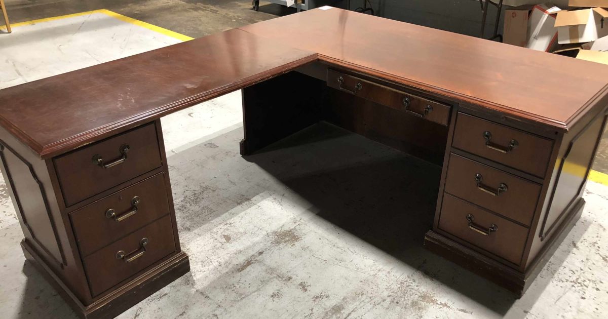 Wooden Executive Style Corner Desk - BidCorp Auctions