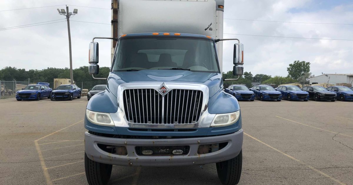 2012 International 4400 2DR 6X4 Diesel Box Truck 180,263 Miles S1276 ...