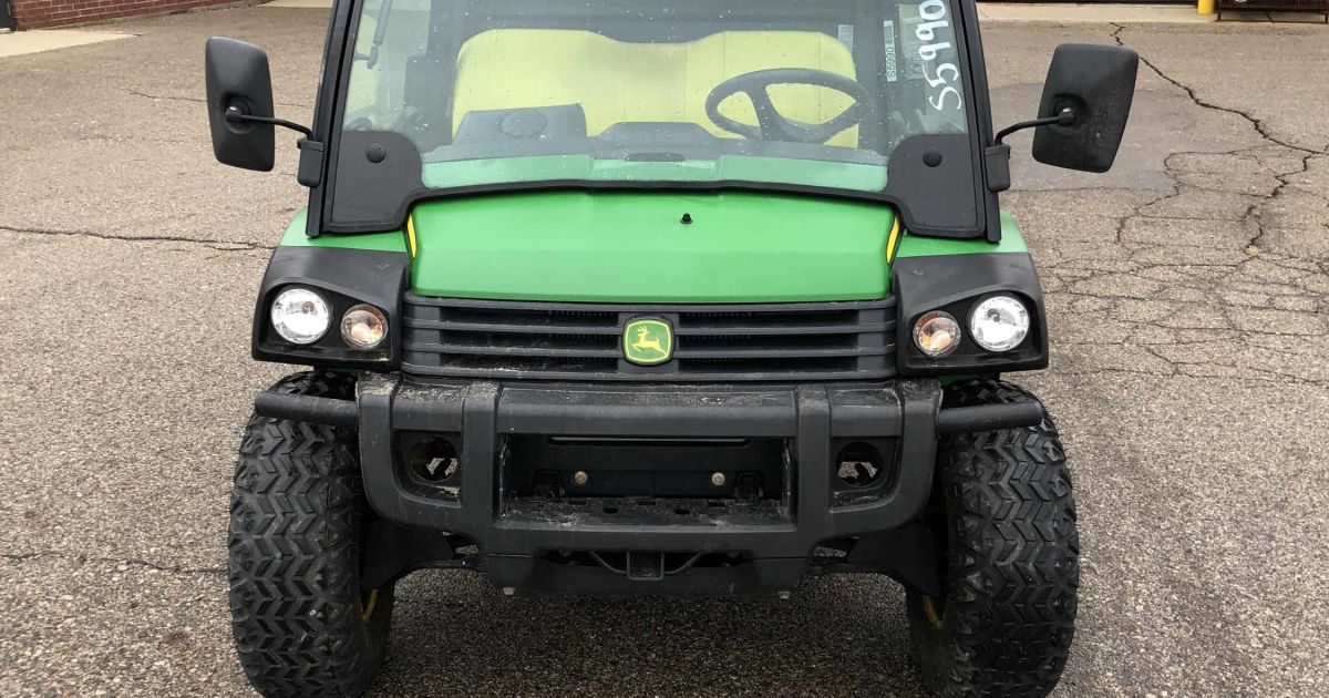 2015 John Deere Gator-XUV Utility Cart 4,814 Miles #S5990 - BidCorp ...