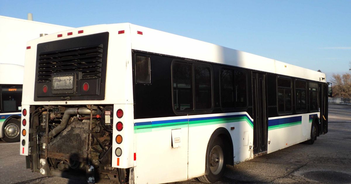 TOW OUT #553-2001 New Flyer D40LF Bus, Miles; 595,699, Offsite; (CATA ...