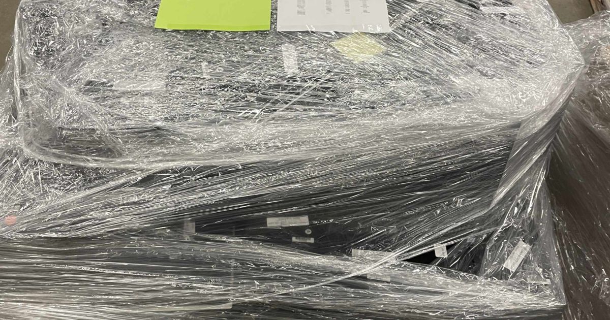 A-2449 Pallet of PC's and Laptops - BidCorp Auctions