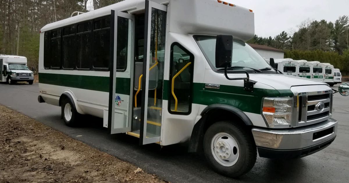 2010 E-450 Ford Eldorado Bus 22 passenger - BidCorp Auctions