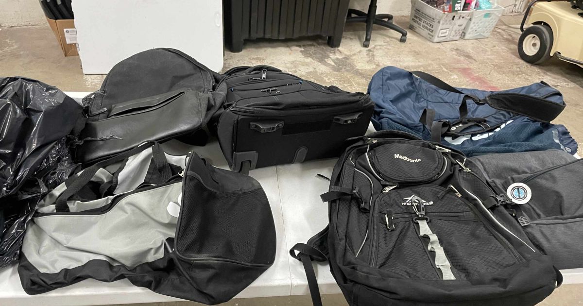 (6) used backpacks and/or duffle bags - BidCorp Auctions