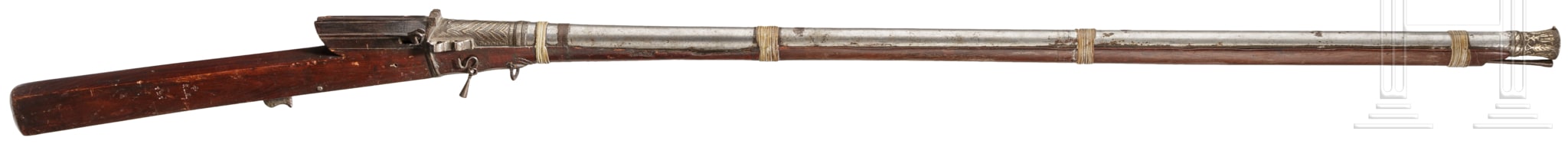 A fine Indian matchlock rifle with bone inlays, circa 1800 | Barnebys