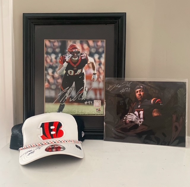 Signed Framed Sam Hubbard Picture and Signed Mike Hilton Hat ...