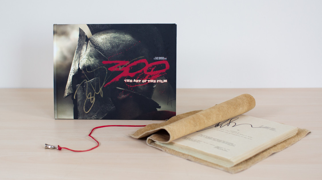Signed 300 Movie Script and Book | 2021thebash | Bid Now