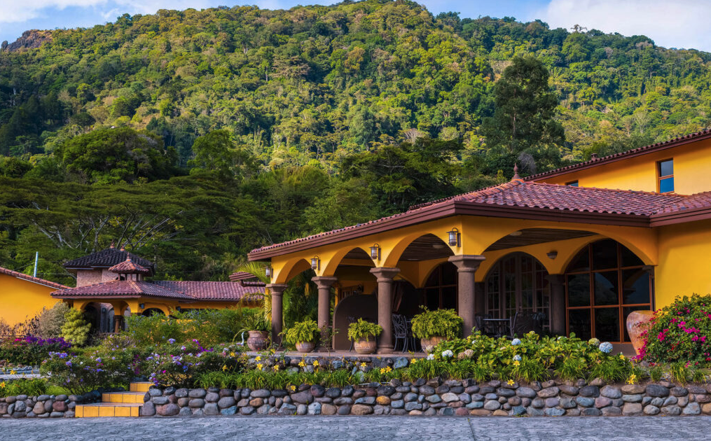 7 nights at the Los Establos Boutique Inn, Boquete, Panama