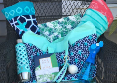 Beach Swag Bag | cvcs | Bid Now - ☑ $114 ...
