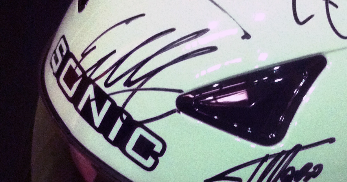 Racing helmet signed by ALL the Drivers of 2025 Formula 1 se ...