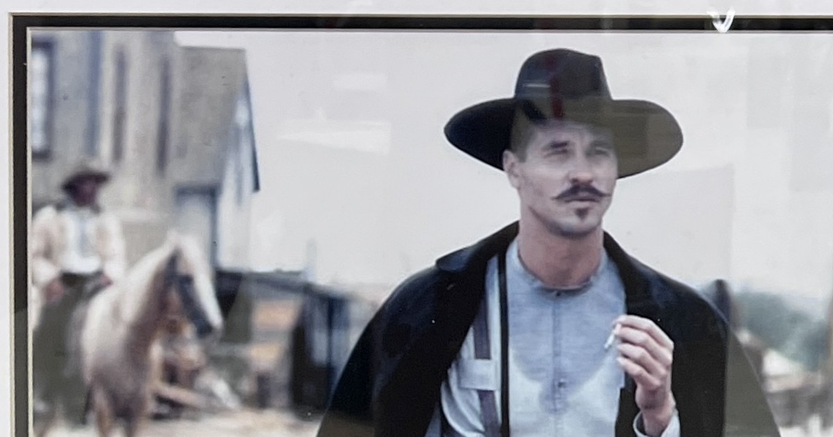 Val Kilmer Hand Signed "Tombstone" 16x20 Masterpie ...