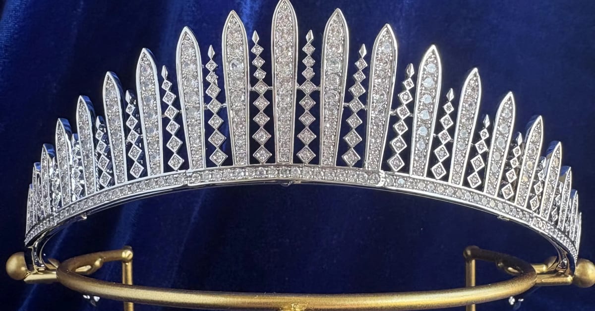 Tiaras históricas de la realeza británica | Billionhands