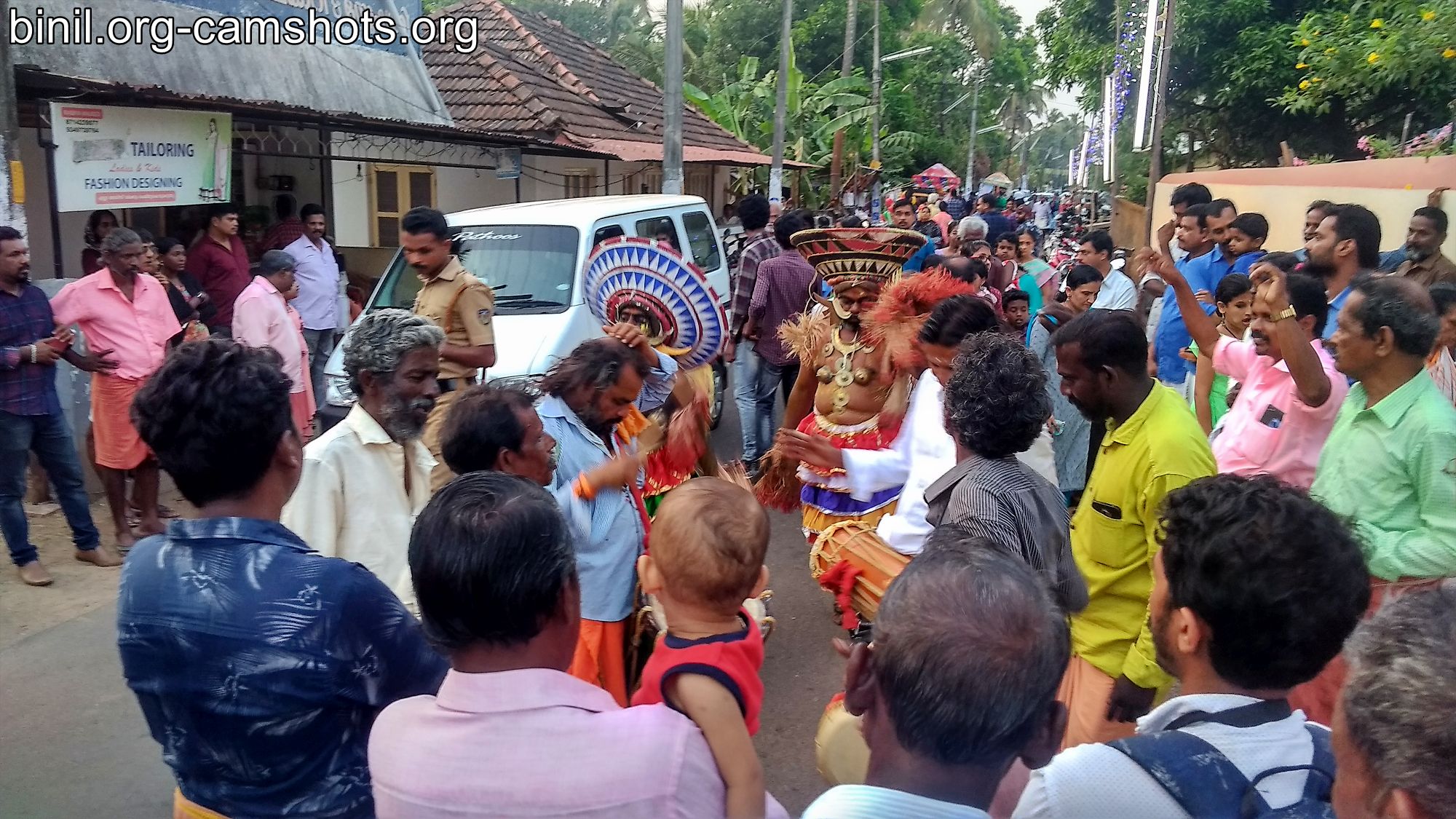 Thiruvanikkavu Bhagavathy Temple Ollukkara - Binil's Travelogue