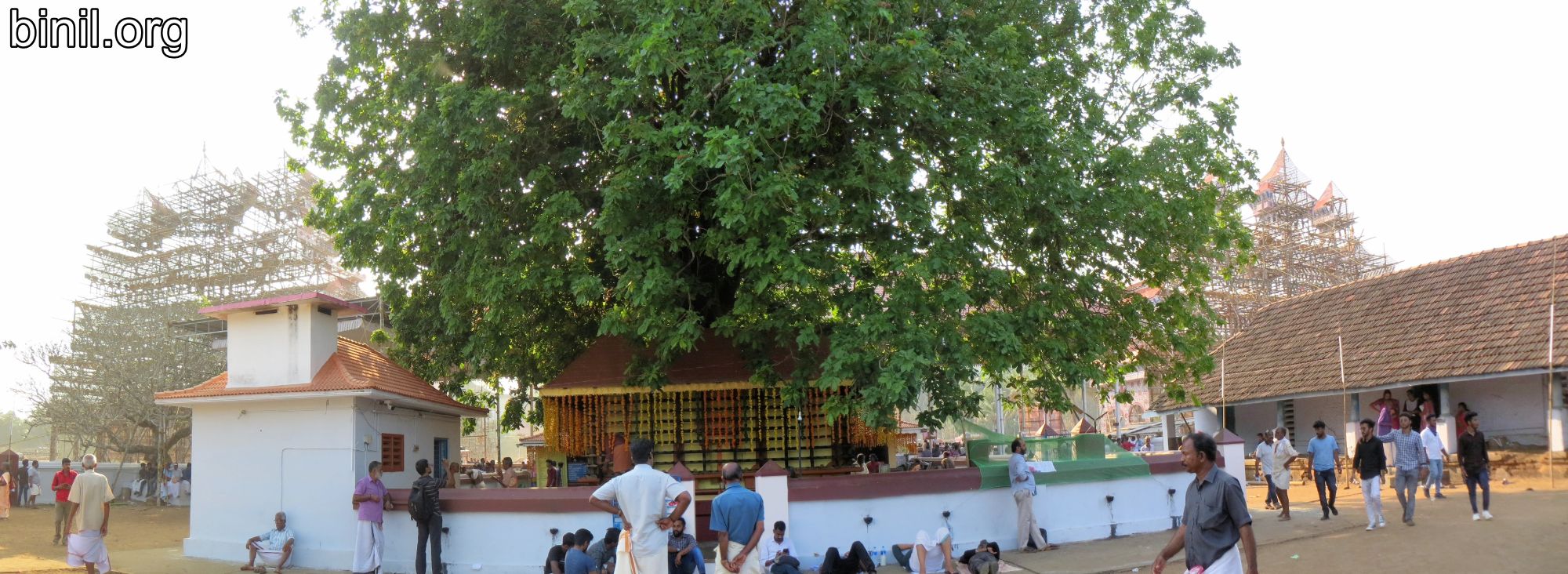 Uthralikkavu Temple - Binil's Travelogue