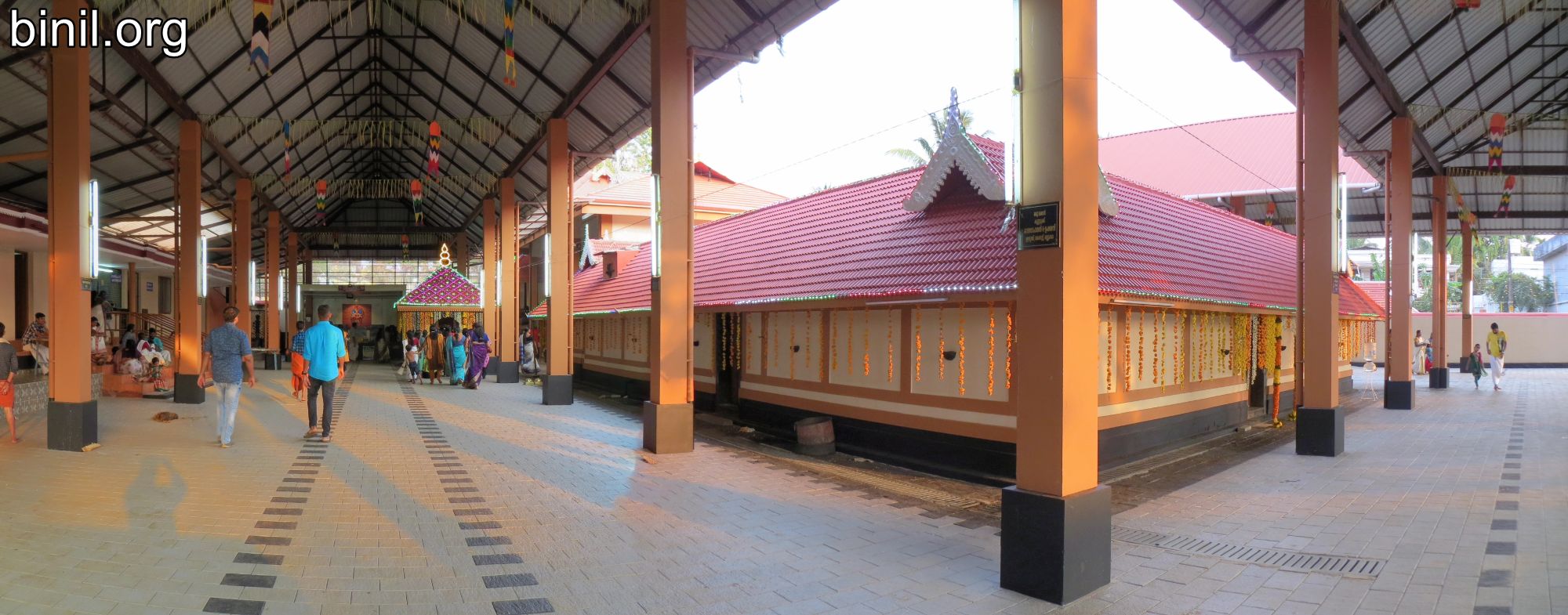 Thiruvanikkavu Bhagavathy Temple Ollukkara - Binil's Travelogue