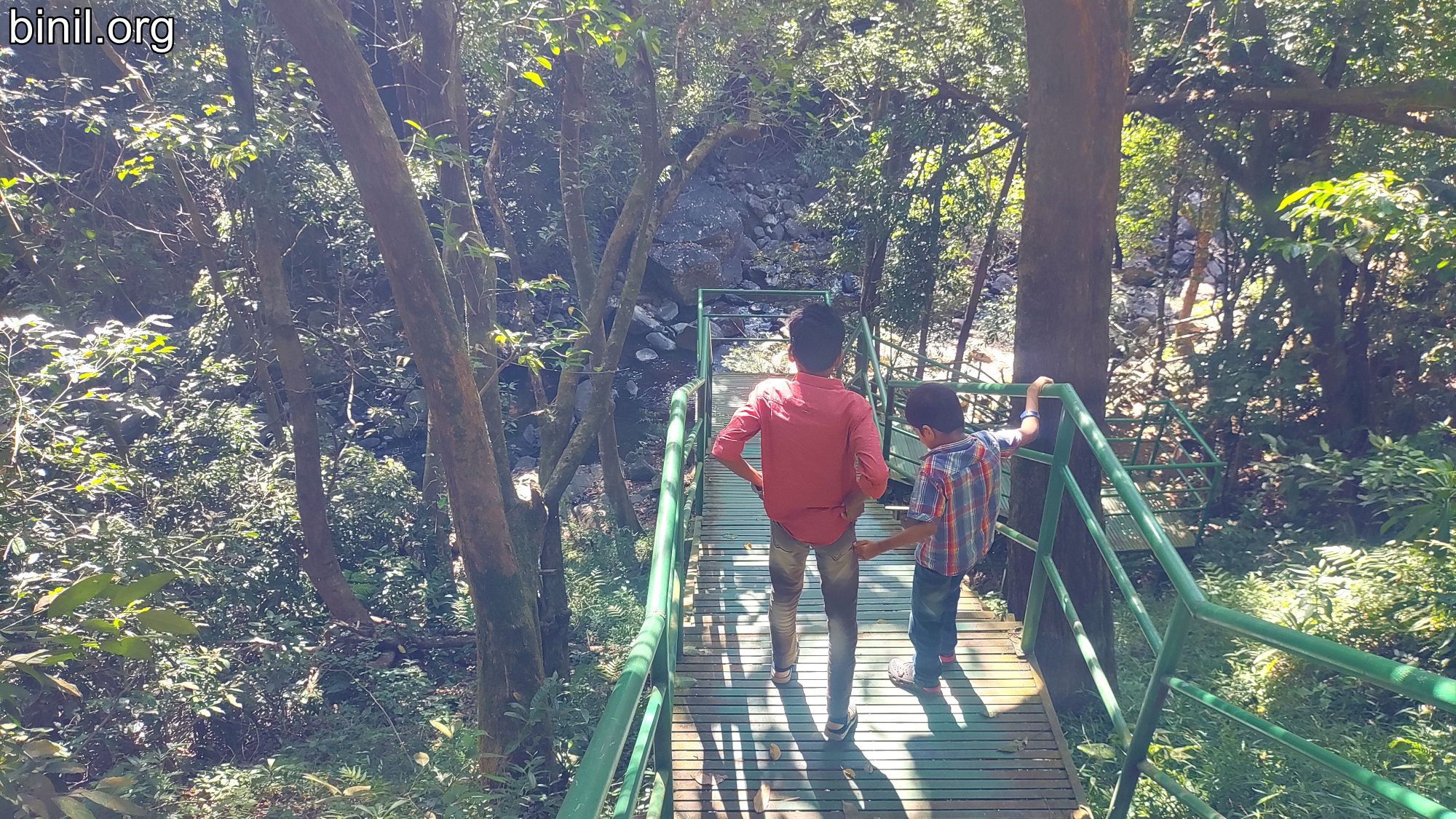 Meenmutty Waterfalls Wayanad - serene and beautiful - Binil's Travelogue