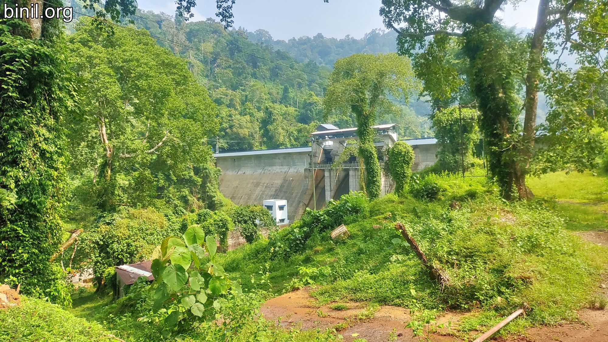 Moozhiyar Dam - a little-known travel destintation - Binil's Travelogue