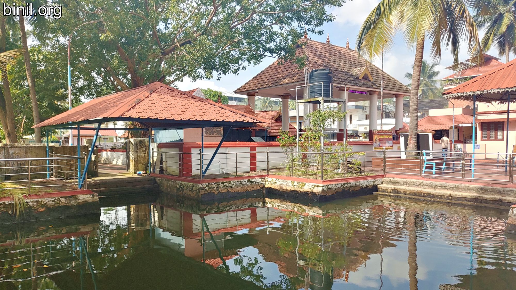 Sree Ponneth Kavu Bhagavathy Temple - one with an Incredible rich ...
