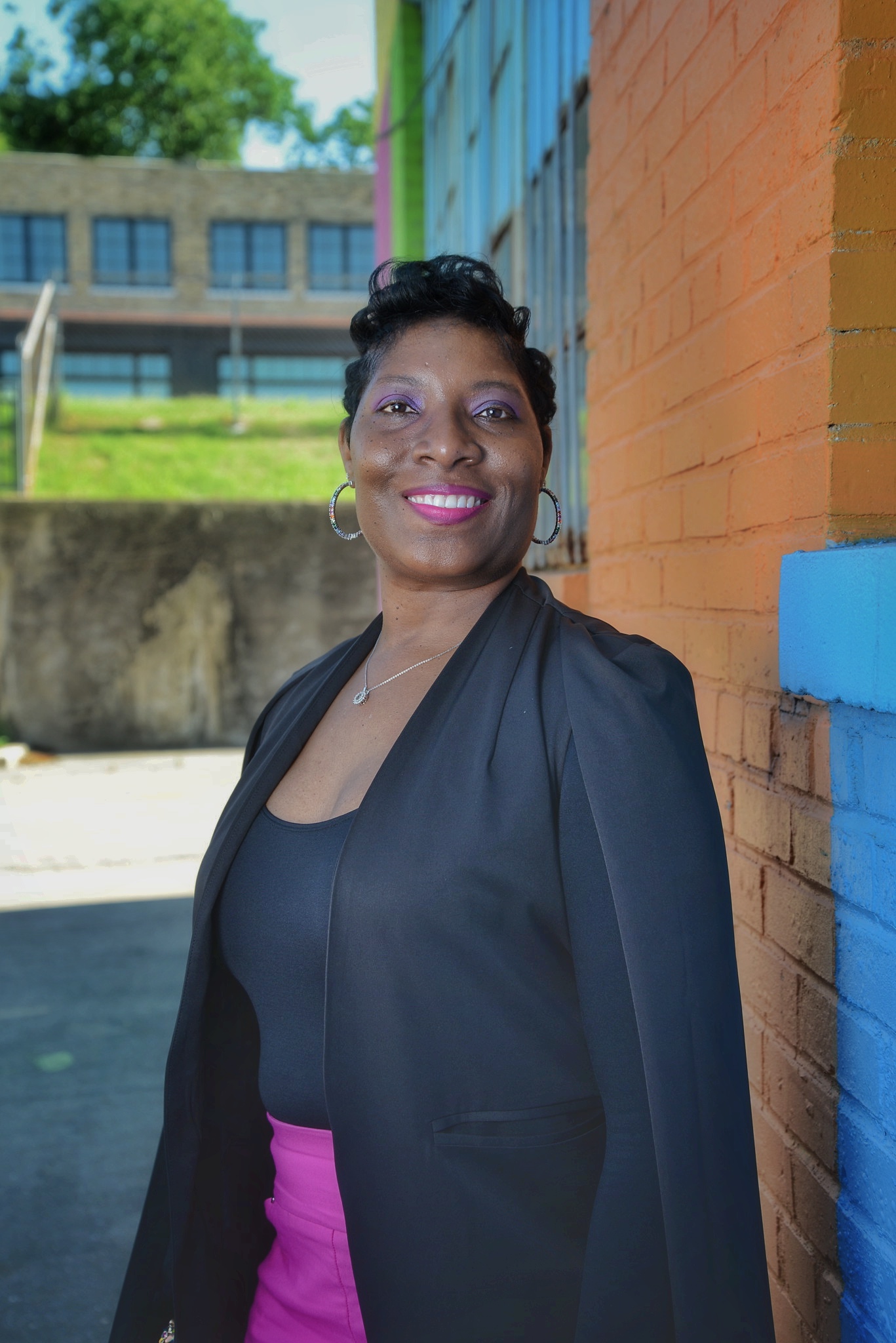 Book Roshunda Buchanan