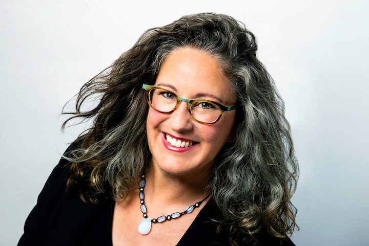 Book Cynthia Phelps