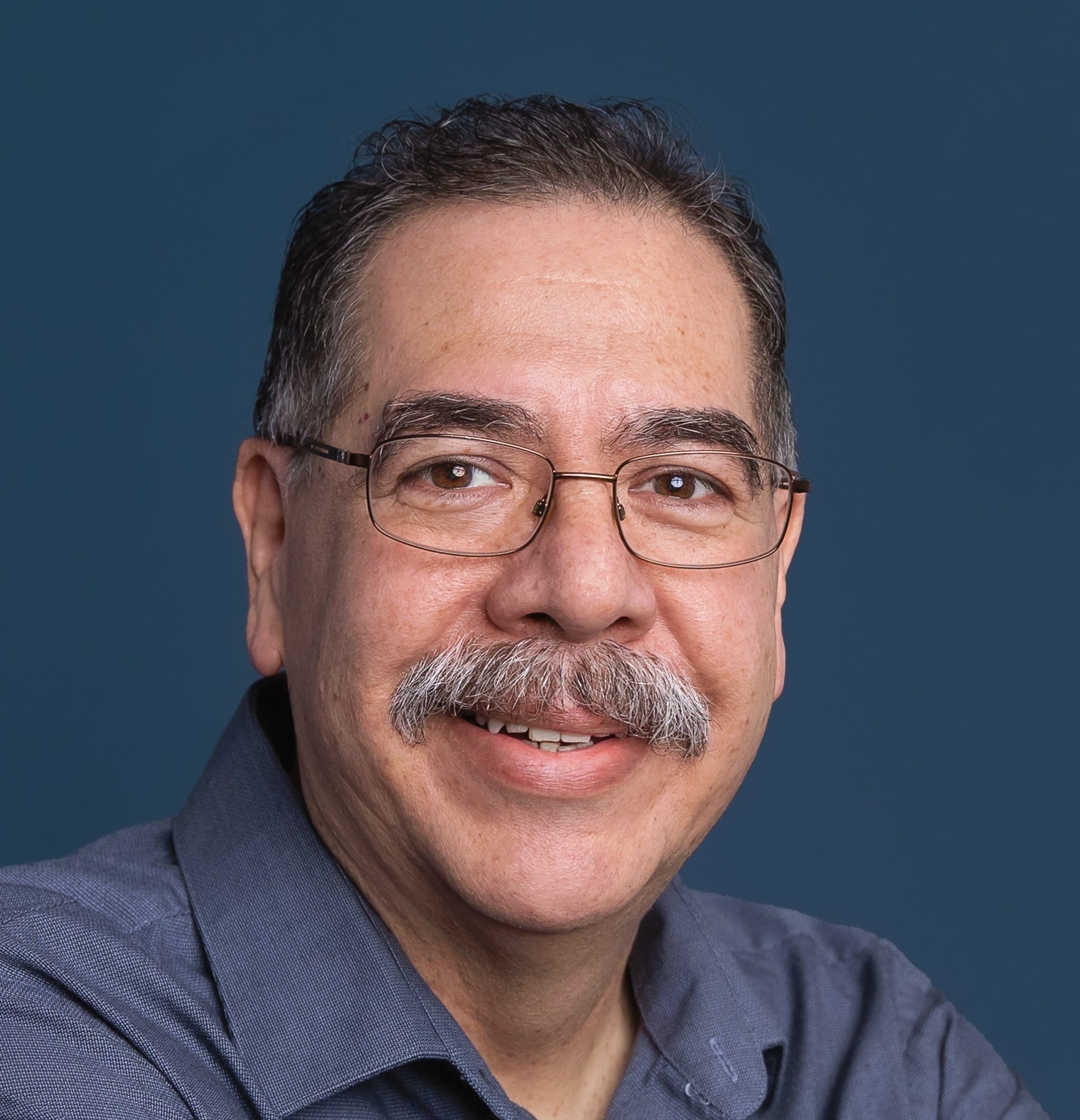 Book Robert Rosales