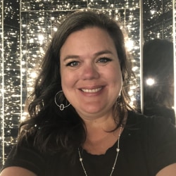 Book Carrie Fulton